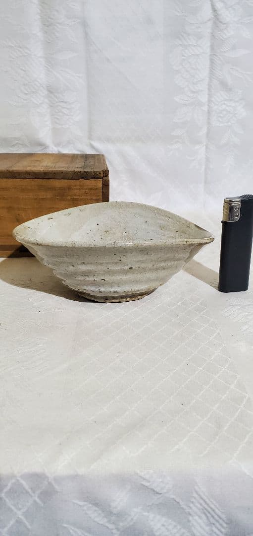 茶道具　編笠形、刷毛目のお茶碗、時代物　骨董品、美術品