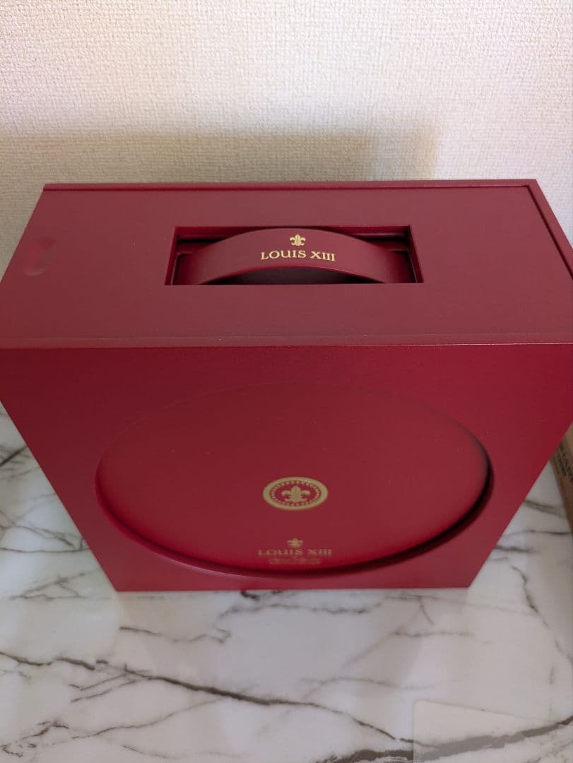 (空瓶箱付き)レミーマルタン ルイ13世　バカラ　替栓・展示台・化粧箱付！正規品