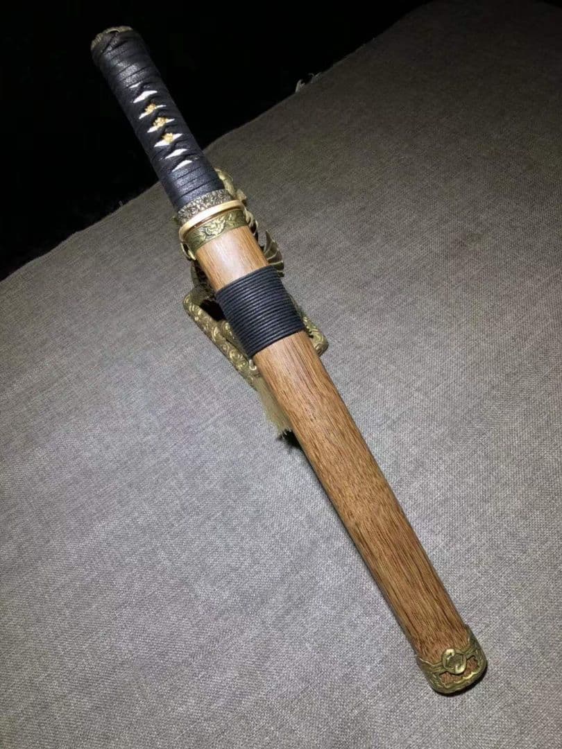 猟影唐刀 古兵器 武具　刀装具　日本刀　模造刀 居合刀  短刀