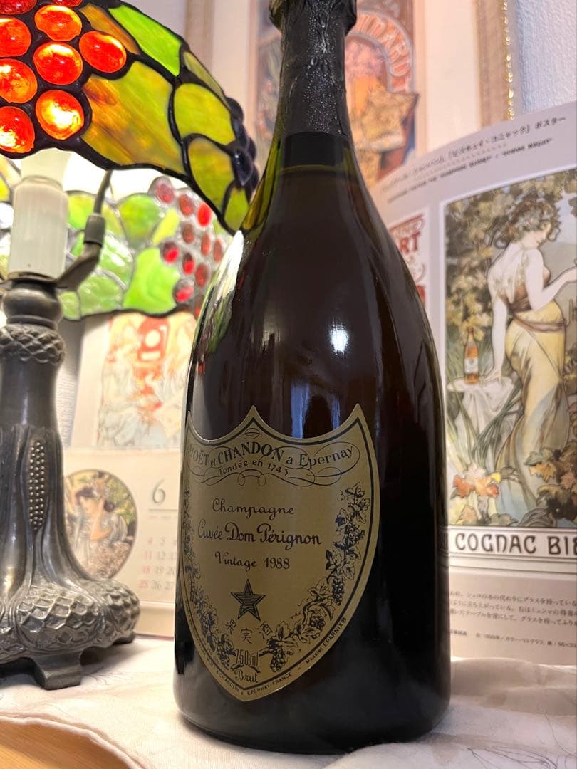Dom Pérignon ドンペリ 1988(vintage) 箱付き、未開封