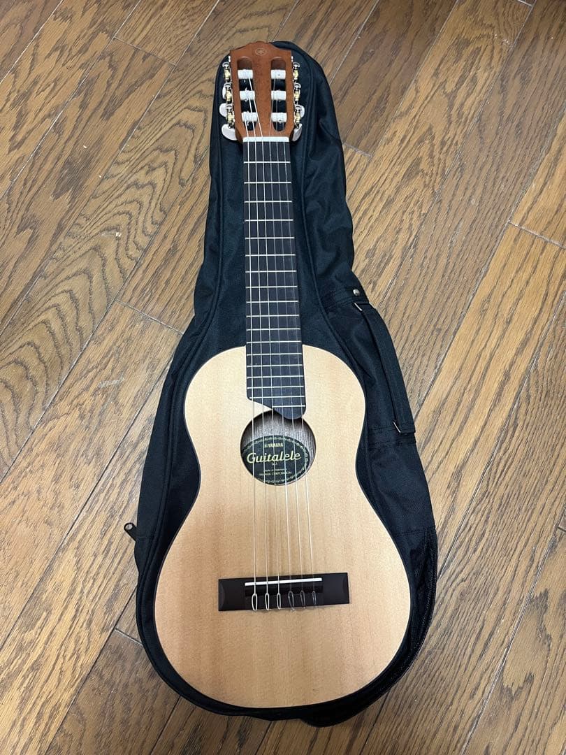 YAMAHA GUITARLELE (ミニギター)