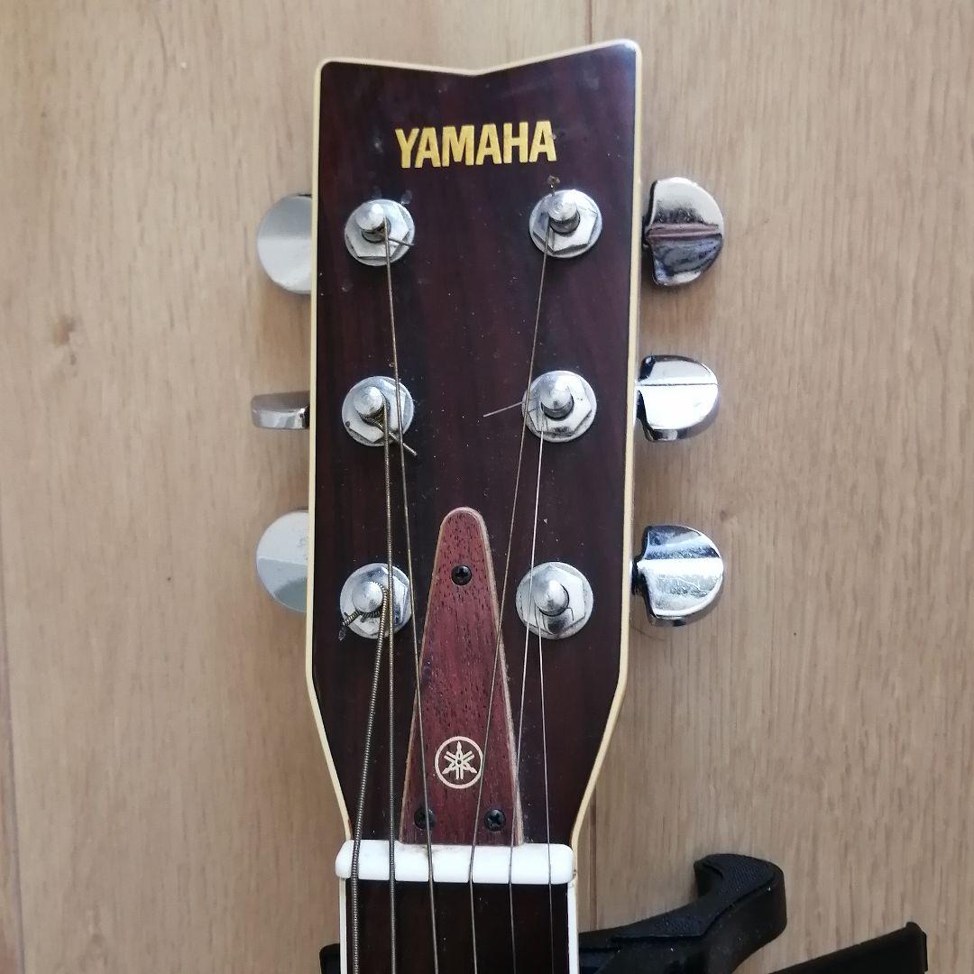 ギター　YAMAHA FG-251