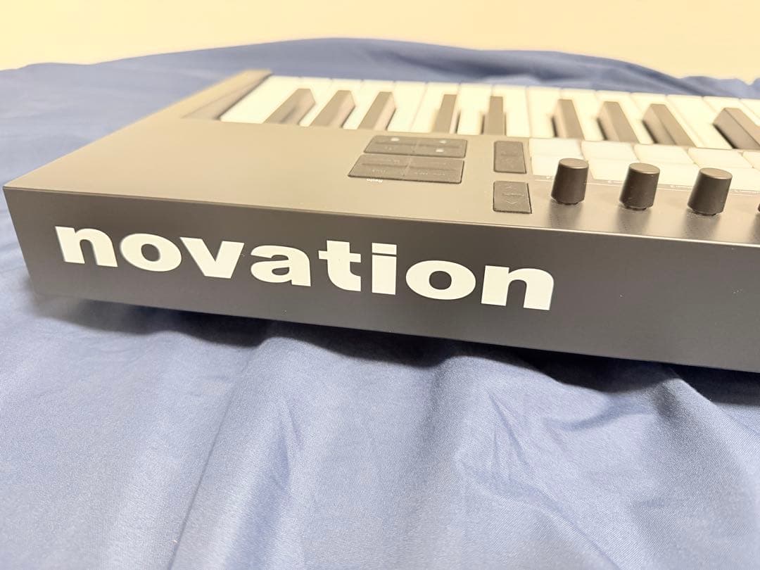 【美品】Novation Launchkey61 MK4