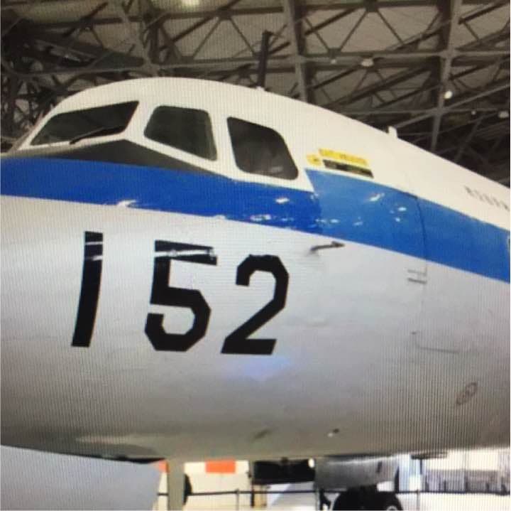 YS-11 コックピットフロントガラス