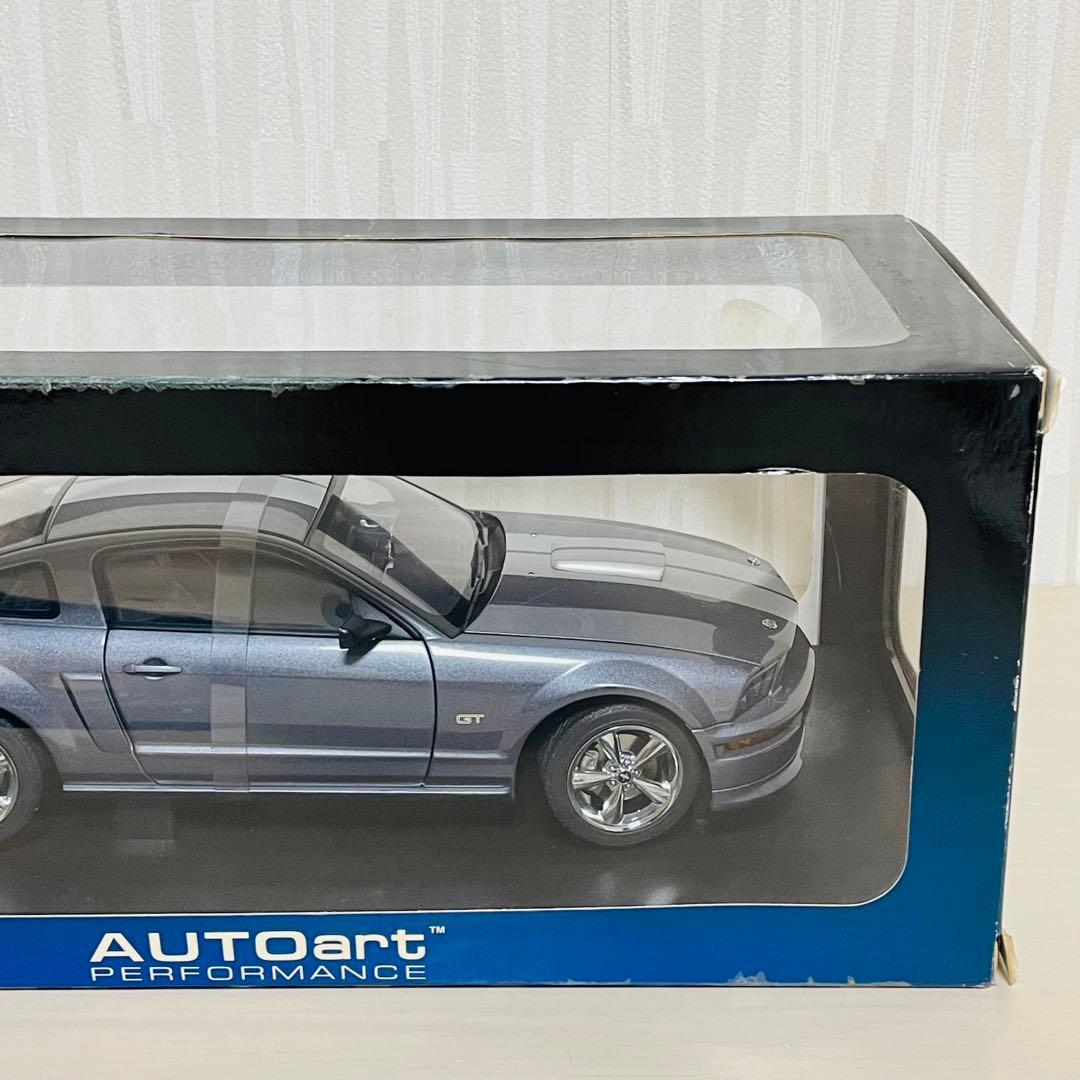 AUTOart 1/18 Ford Mustang GT 世界3000個限定