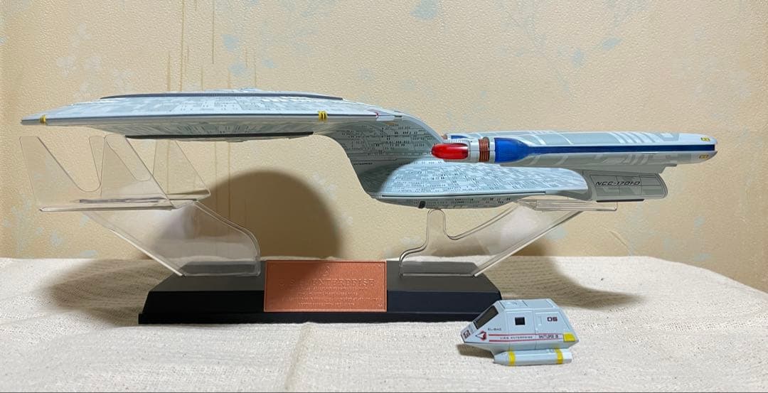 欠品あり 1/2000 アオシマ スタートレック NCC-1701-D