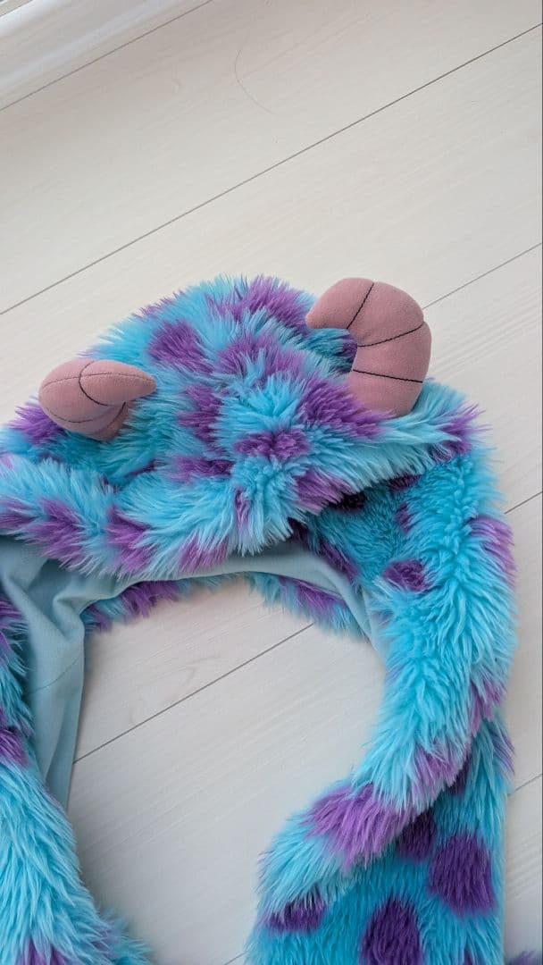 ディズニーシー　モンスターズインク　サリー　ファンキャップ 青紫色