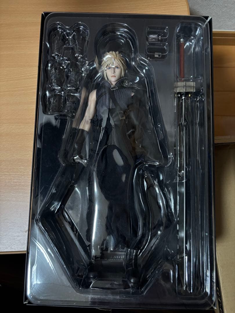 ゲームキャラクター game toys Cloud Strife & Fenrir GT-006C