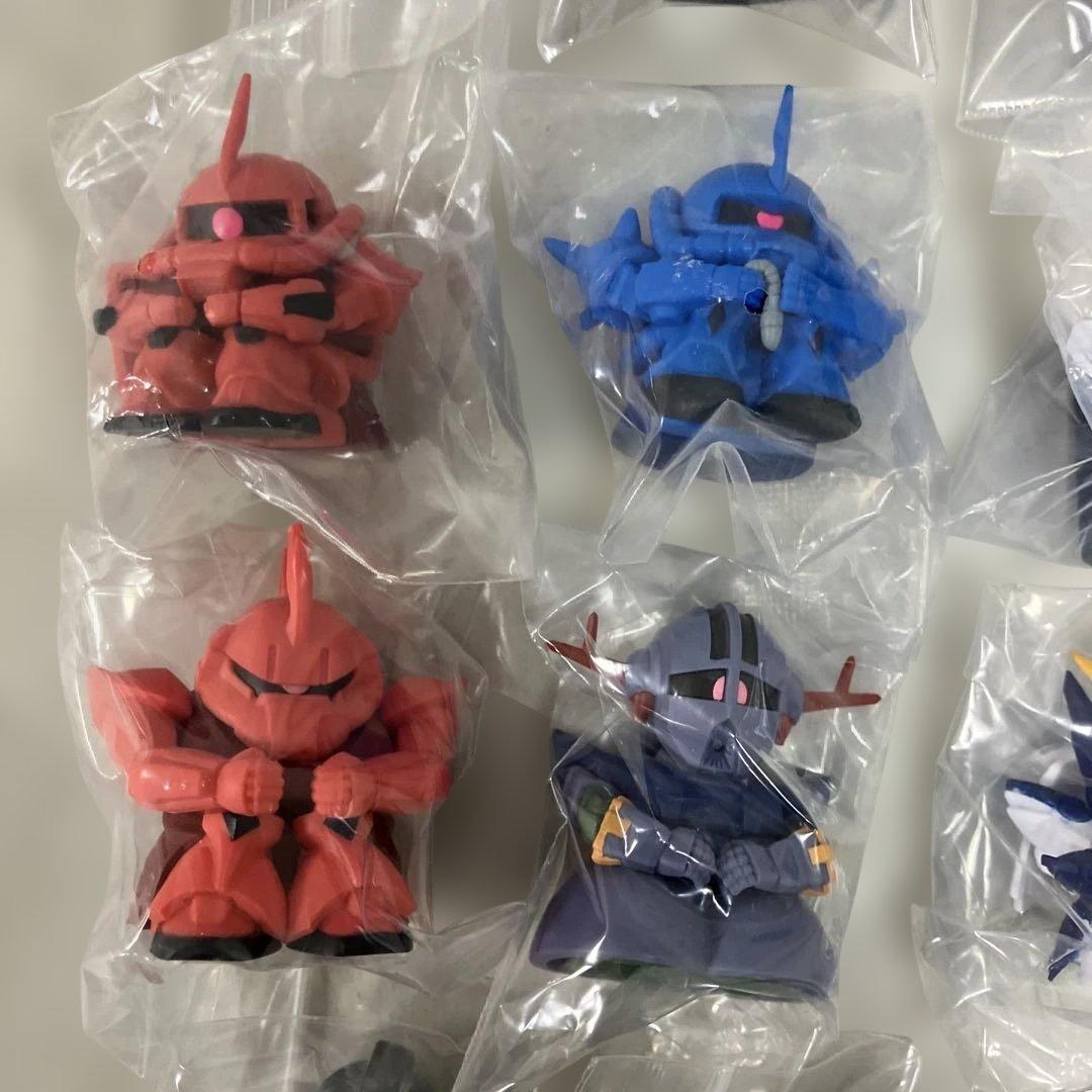まちぼうけガンダムの場合24個 その1、2、3、4、BK、リアルタイプカラー