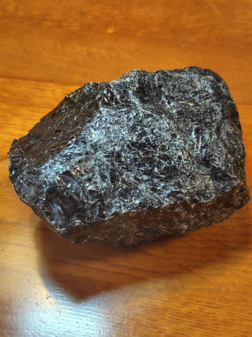 モリオン(黒水晶)の原石