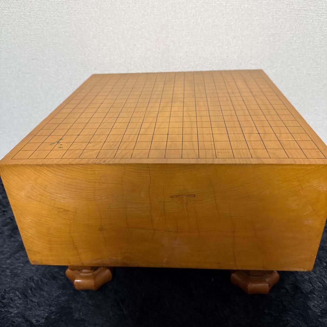 高級 囲碁盤 へそ付き 木製 巨大 足付 45×41 厚さ17cm