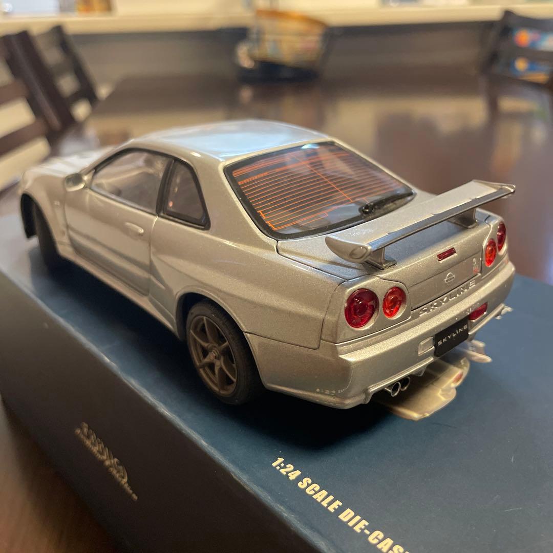 激レア品 エブロ SKYLINE GT-R R34 V-SPECⅡ 1/24