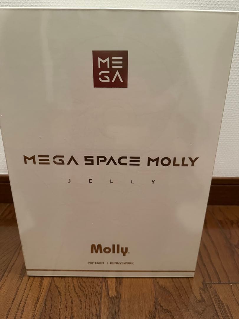 専用SPACE MOLLY 宇宙服フィギュア限定品400%
