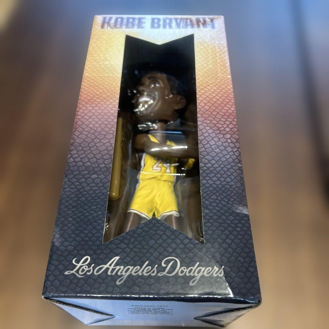 Kobe Bryant Los Angeles Dodgers フィギュア