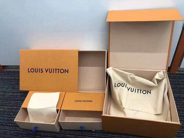 ルイヴィトン Louis Vuitton 空箱4点（靴、鞄、チャーム）保存袋2点