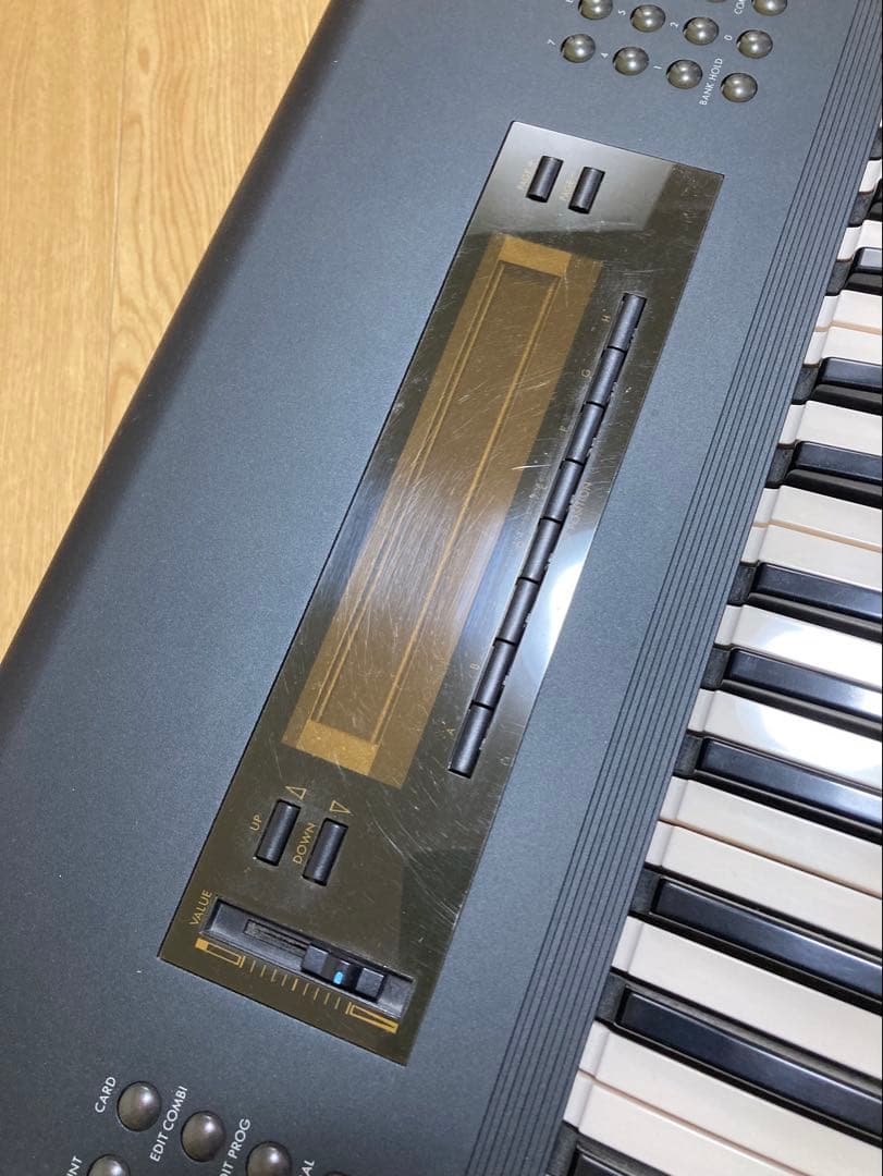 鍵盤楽器 KORG M1 PLUS1 MUSIC WORKSTATION