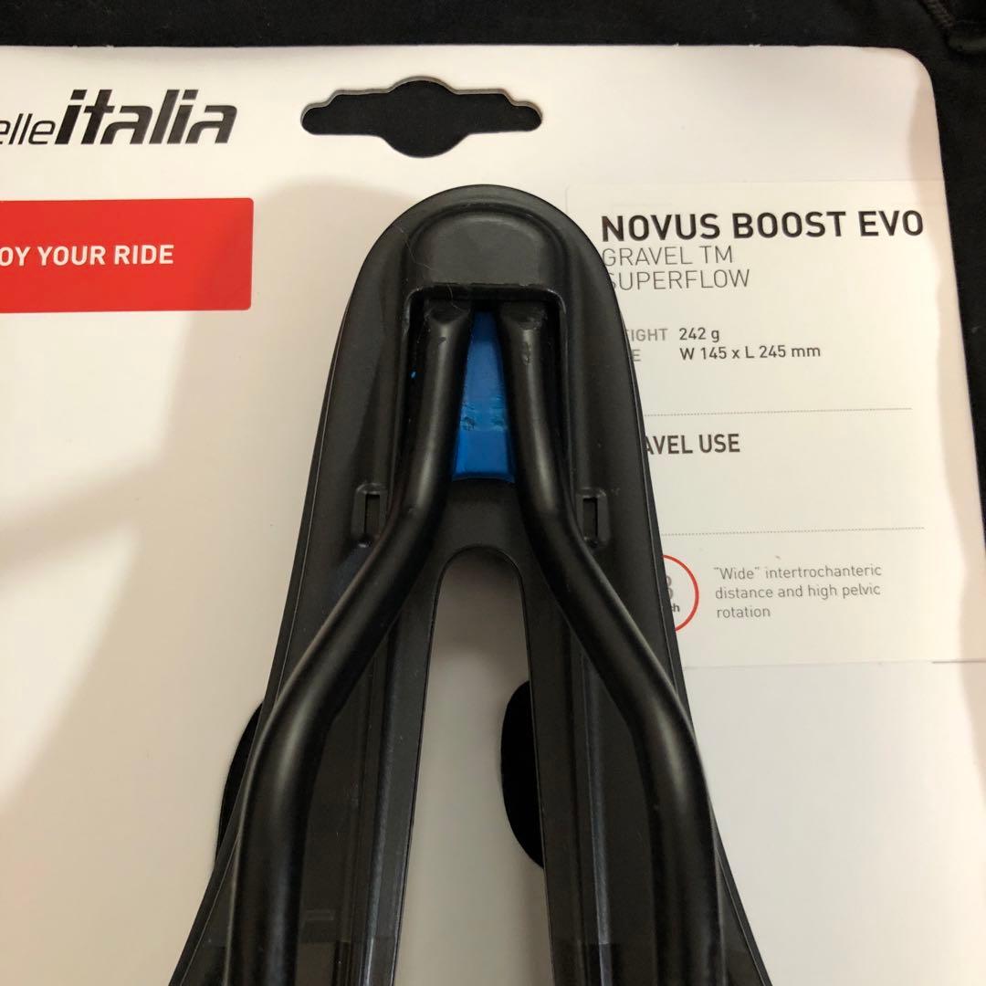 Selle Italia Novus Boost Evo GRAVEL サドル