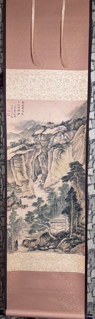 水墨画　掛け軸　山冷雨催紅 謝陽画　山水　中国　張大千大風堂　カラー　箱付