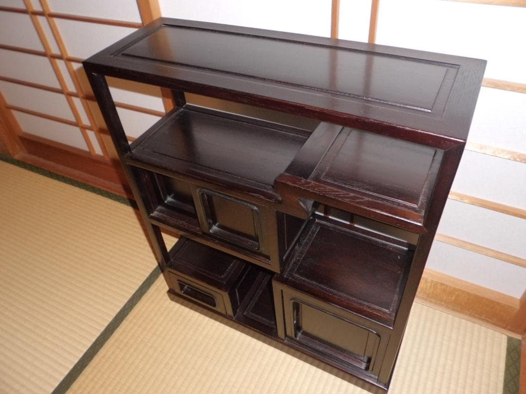 【奈良県旧家所蔵品】小振りな飾り棚　茶棚　茶箪笥　違い棚（54×54×20cm）