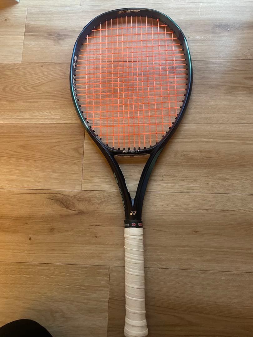 YONEX EZONE 100テニスラケット G2