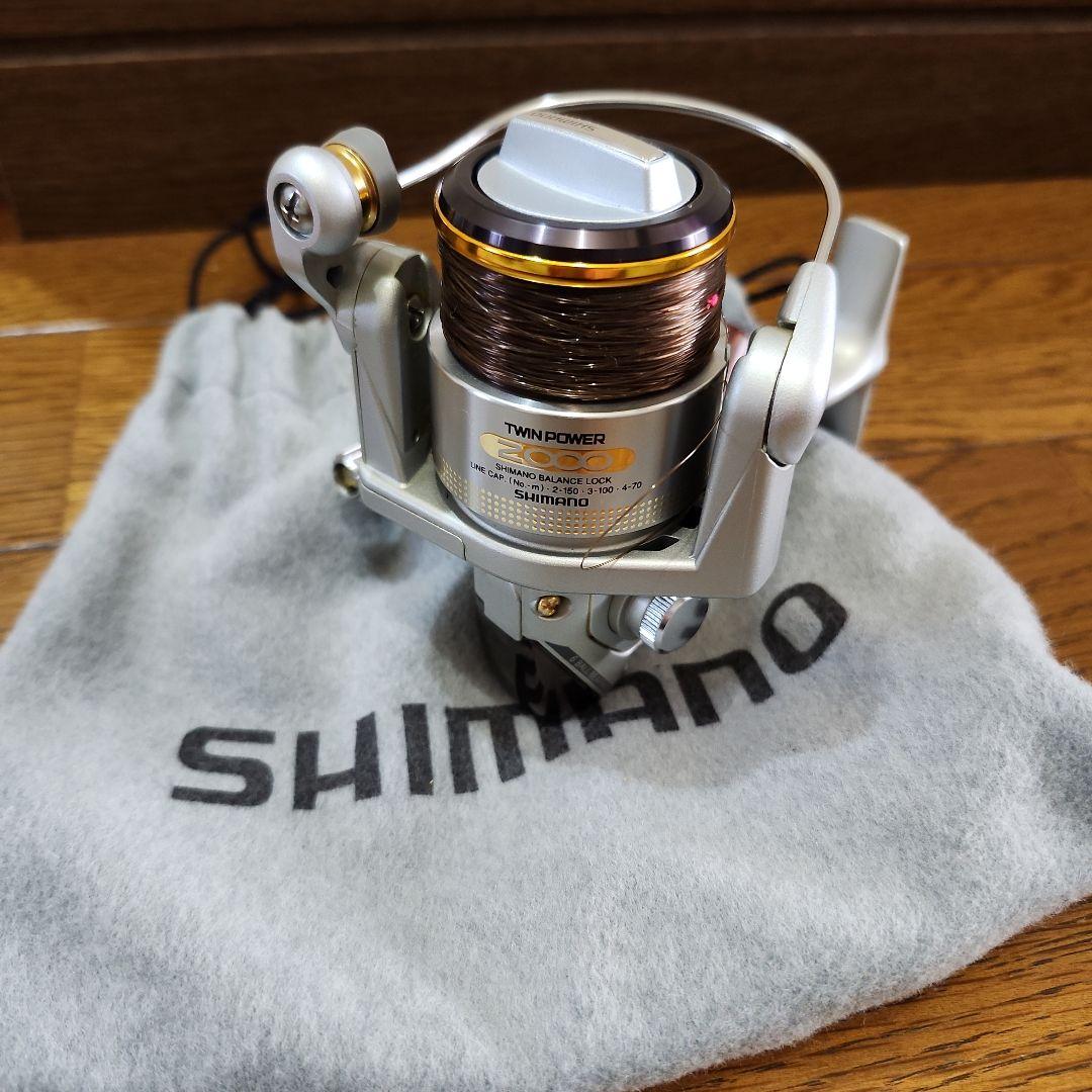 SHIMANO TWIN POWER 2000 スピニングリール