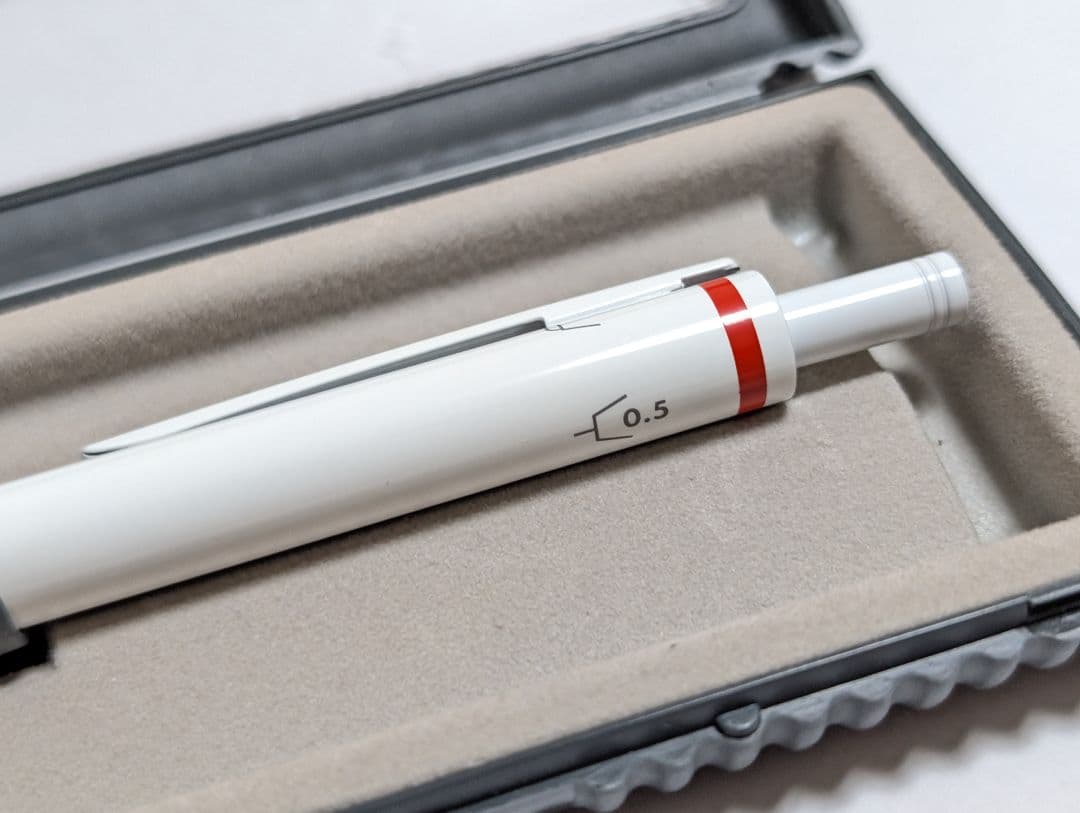 Rotring　無印良品　trio pen　ホワイト　ボールペン　振り子式