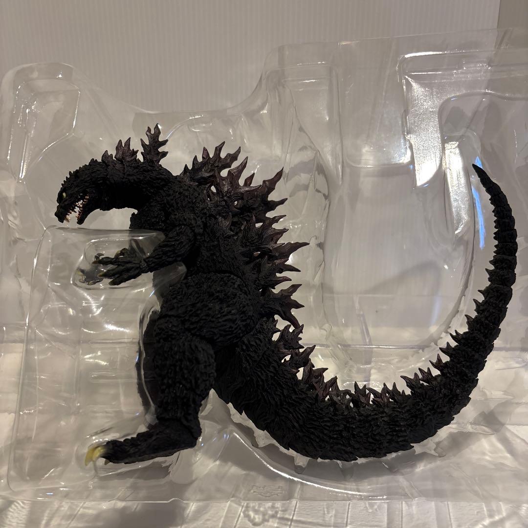 美品　S.H.Monsterarts ゴジラ 2000 ミレニアム