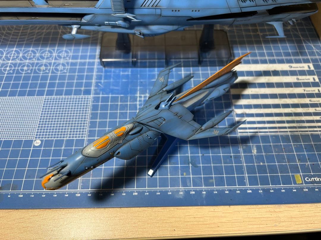 1/1000 ガイペロン級多層式航宙母艦＜シュデルグ＞ 完成品