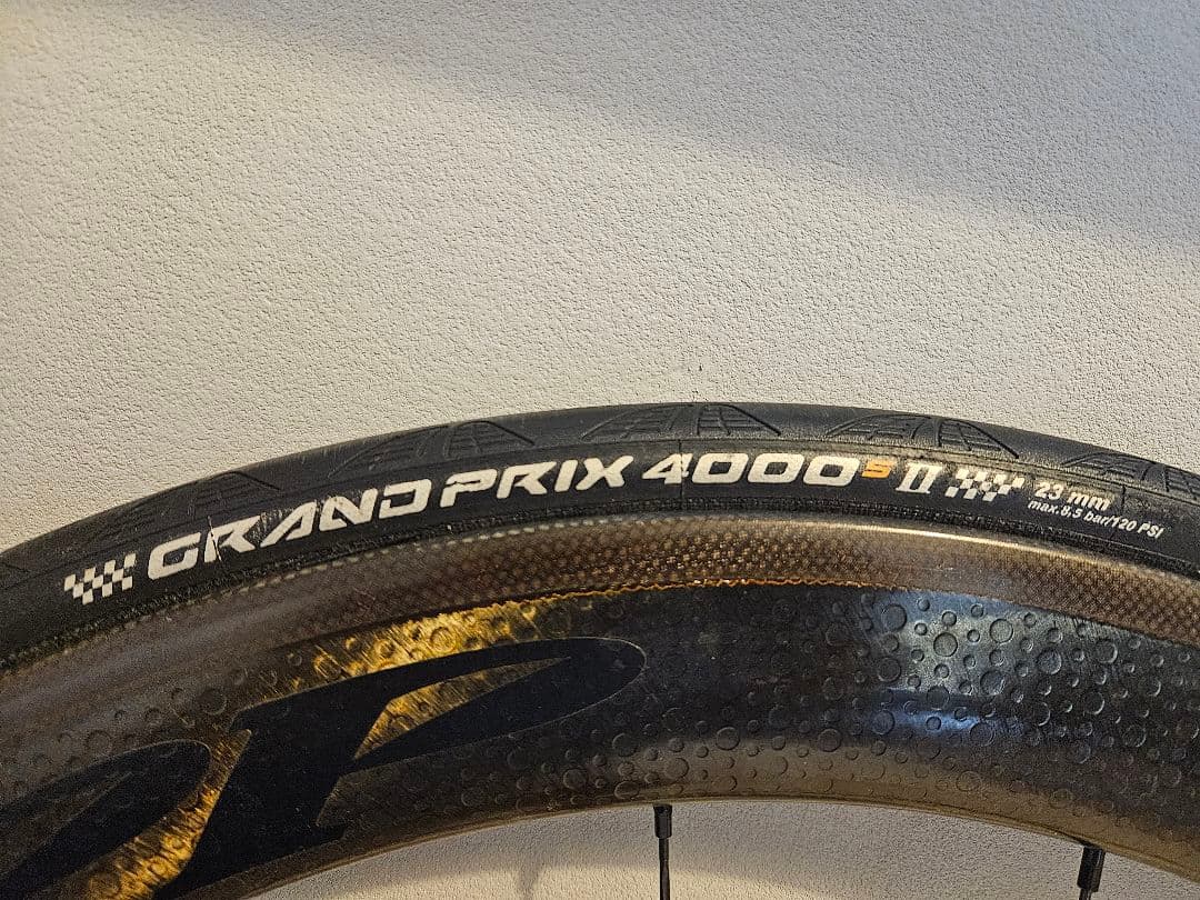 す*も様 ZIPP 404 クリンチャー カーボンホイール