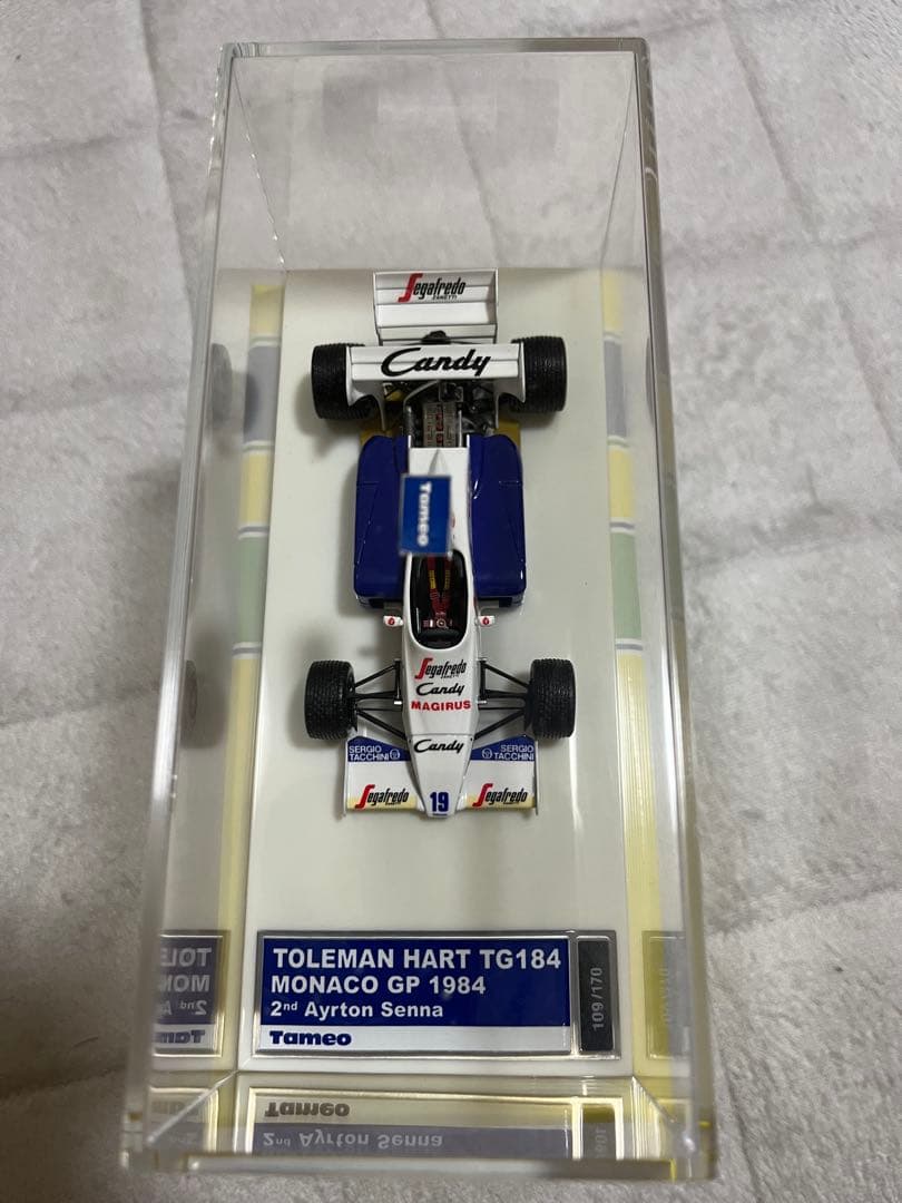 F1アイルトンセナ タメオ製 トールマン ミニカー