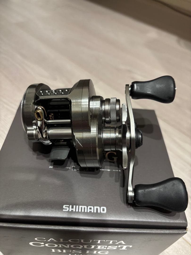 SHIMANO CALCUTTA CONQUEST BFS HG 左ハンドル