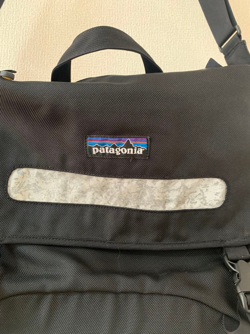 patagonia ハーフマスメッセジャーバック