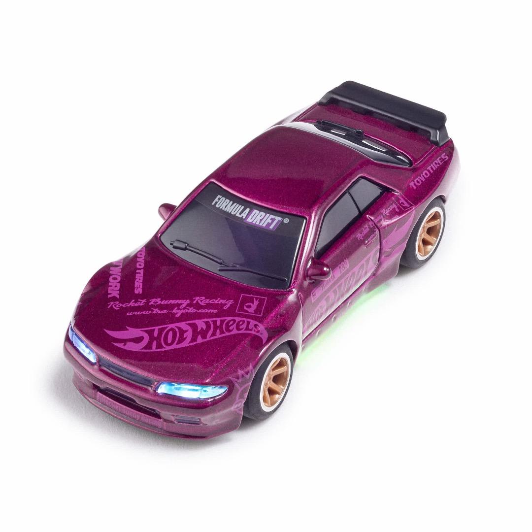 ミニカー hot wheels rc r32 pandem