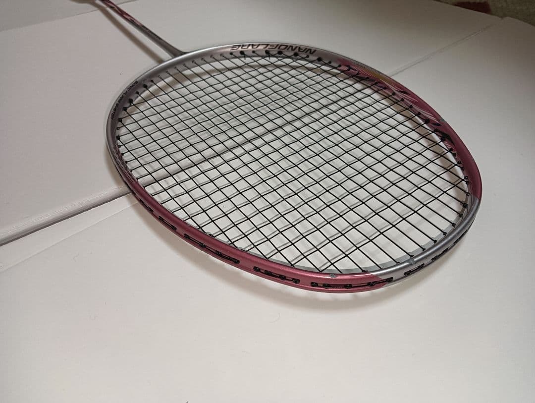 YONEX　ナノフレア600　4ug5