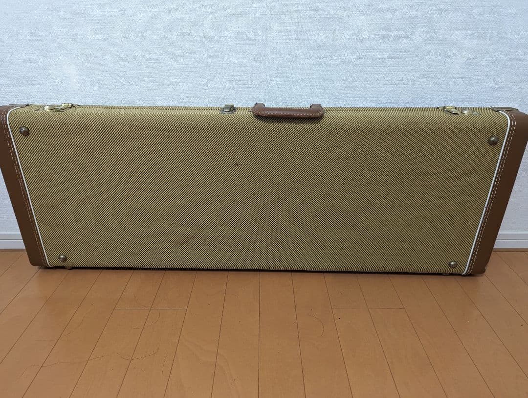 Fender American Vintage ストラトキャスター57 白