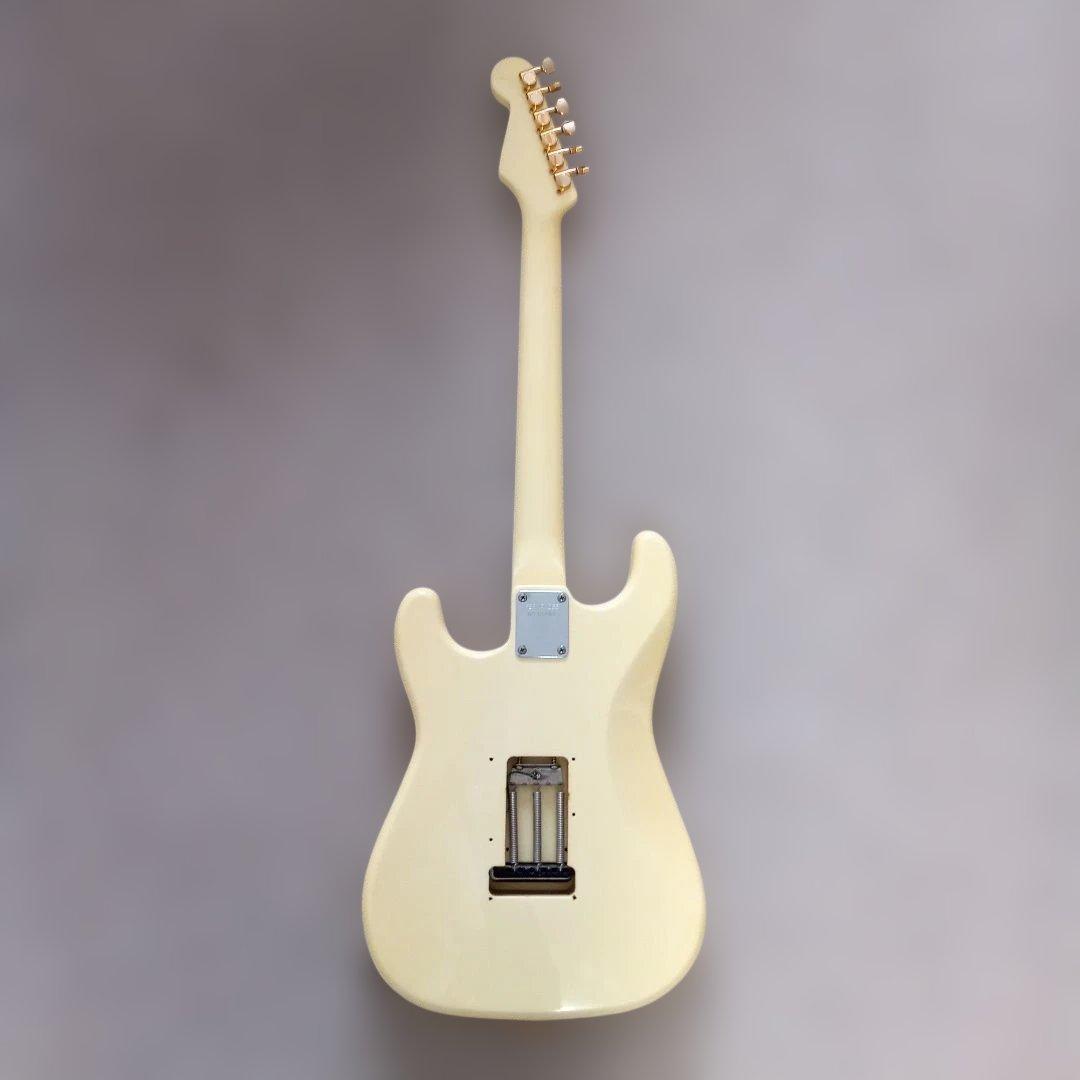 FERNANDES LIMITED EDITION ストラトタイプエレキギター