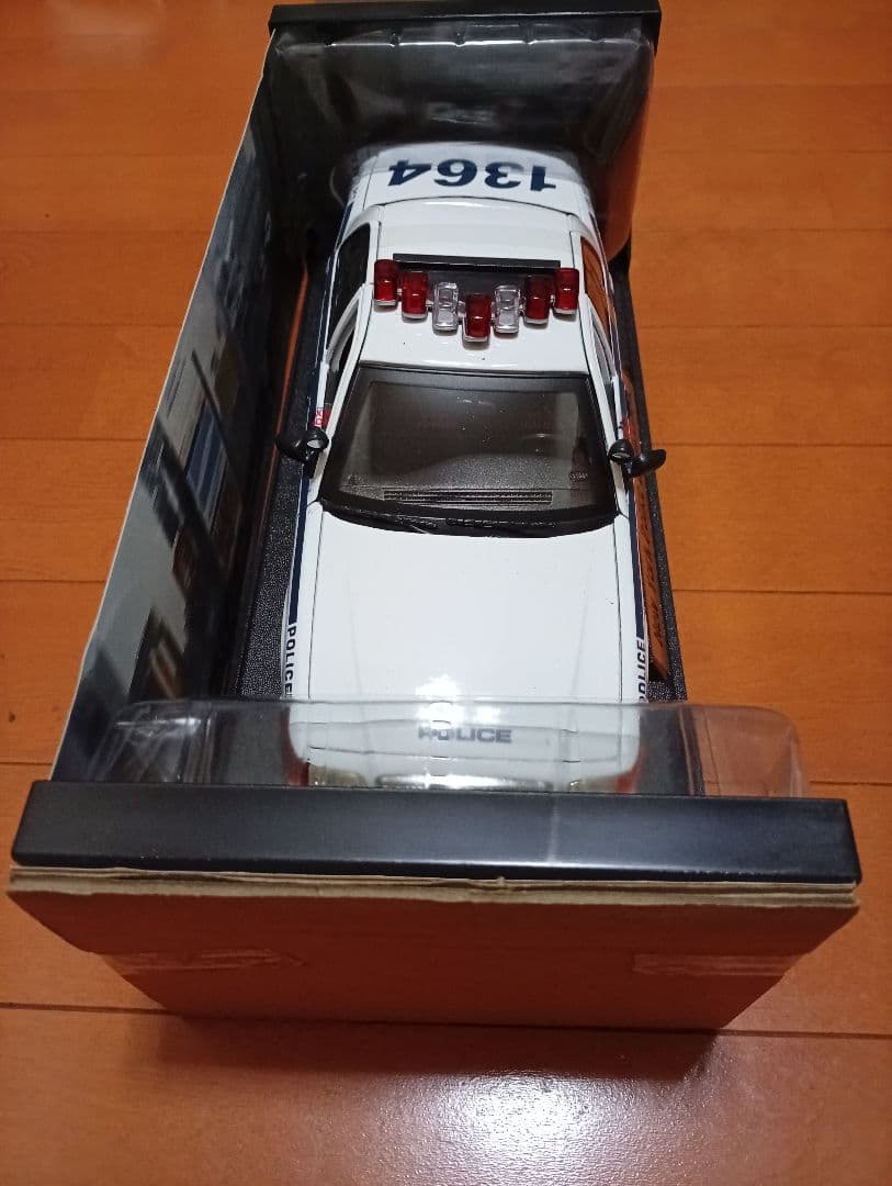 グッシー様　クラウンビクトリア　NYPD　ポリスカー　パトカー