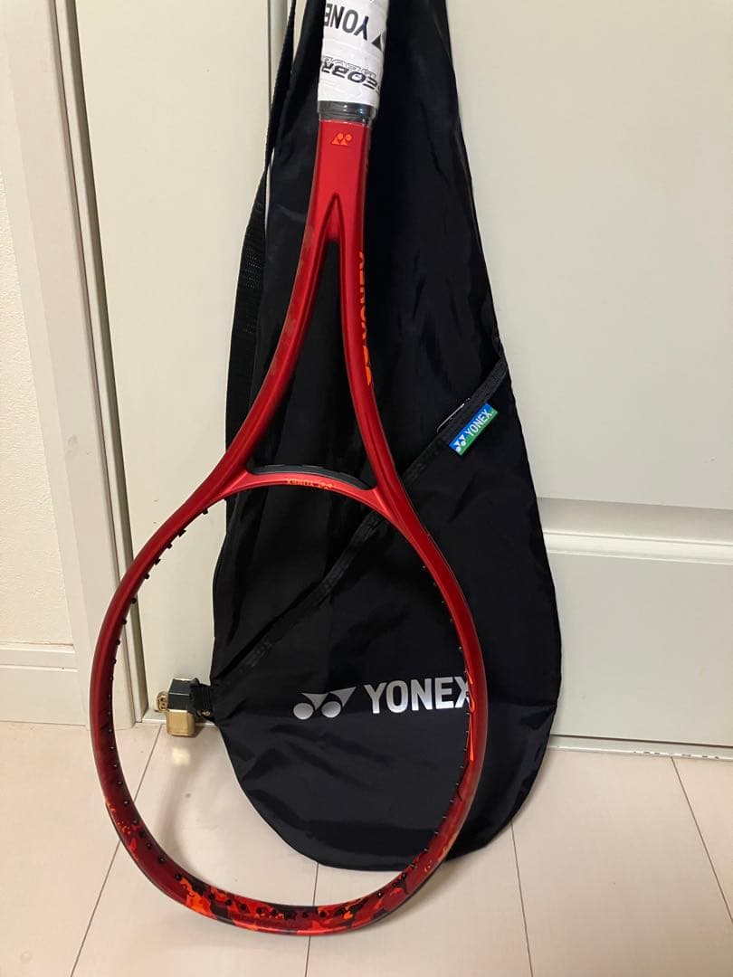 YONEX ジオブレイク70vsタンゴレッド　UXL0