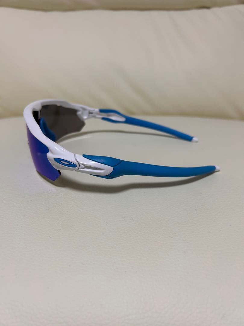 Oakley スポーツサングラス ホワイト/ブルー