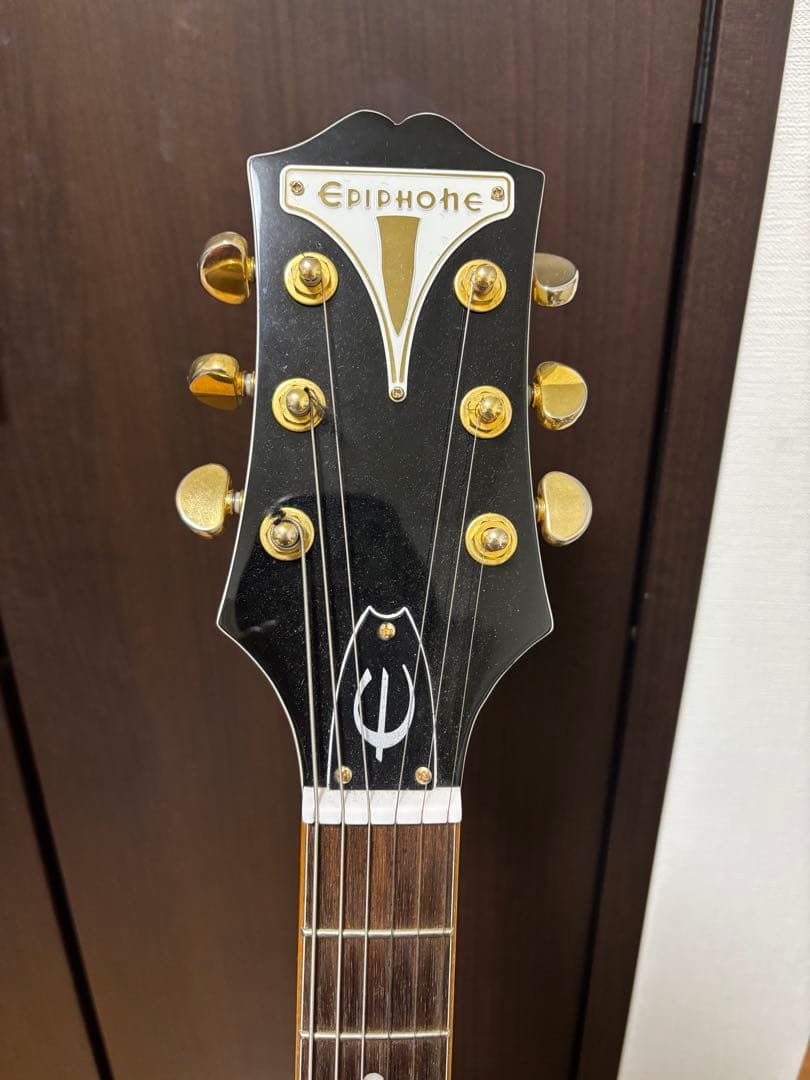 ナ*ン様 Epiphone WILDKATホワイト