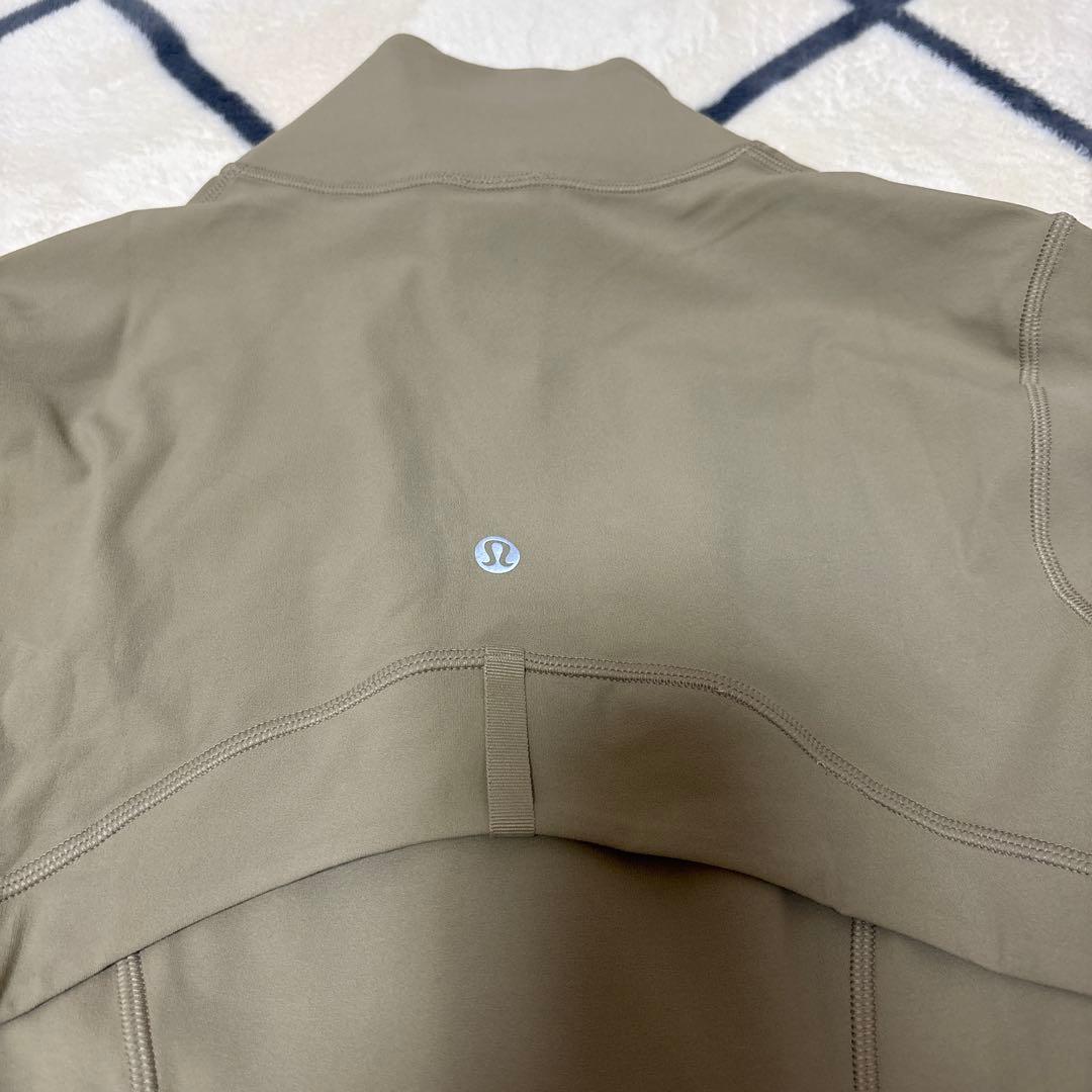 Lululemon Define Jacket - Nulu 6 ベージュ
