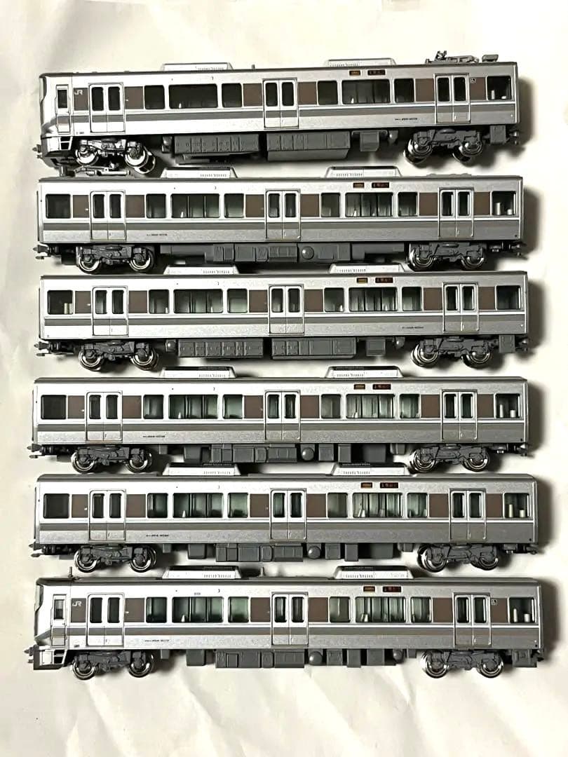 225系6両　kato ライト点灯動力動作確認済