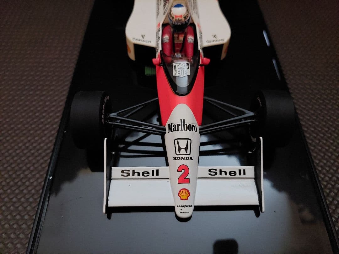 1/18 マクラーレン・ホンダ MP4/5 A.プロスト 1989 マルボロ仕様
