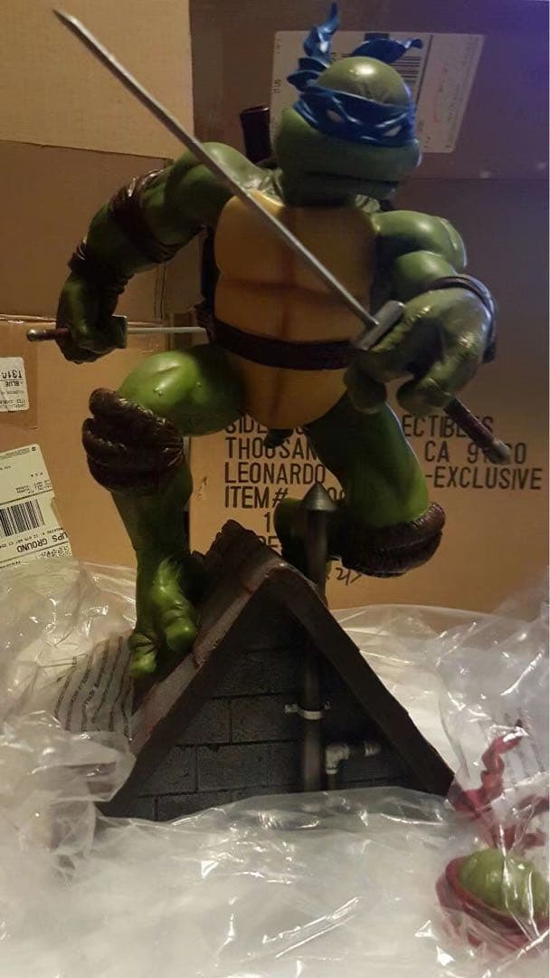 TMNT レオナルド スタチュー フィギュア