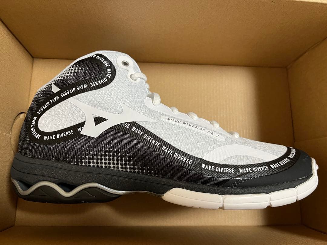 新品　Mizuno Wave Diverse DE2ホワイト24.5cm