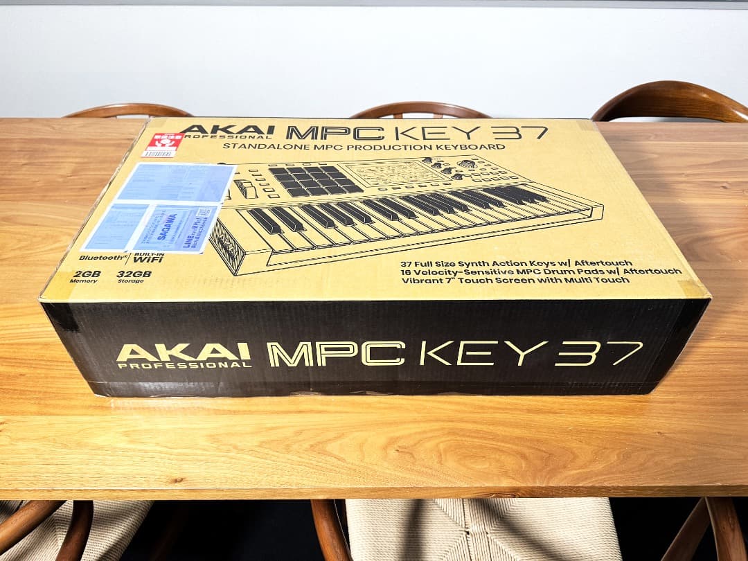 AKAI MPC KEY 37 MIDIキーボード
