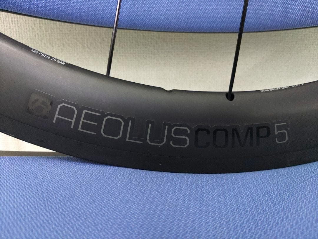 パーツ Bontrager Aeolus Comp 5 TLR
