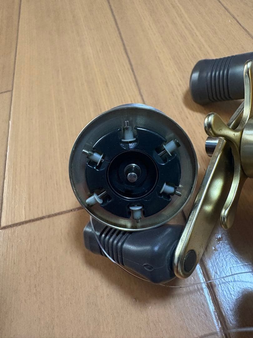 値下げ依頼対応中SHIMANO CALCUTTA 200XT