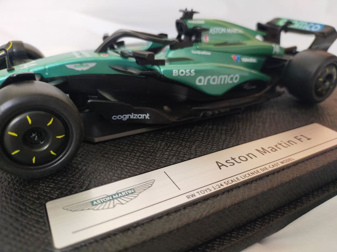 【中古】1/24 アストンマーティン アラムコ F1ミニカー AMR24