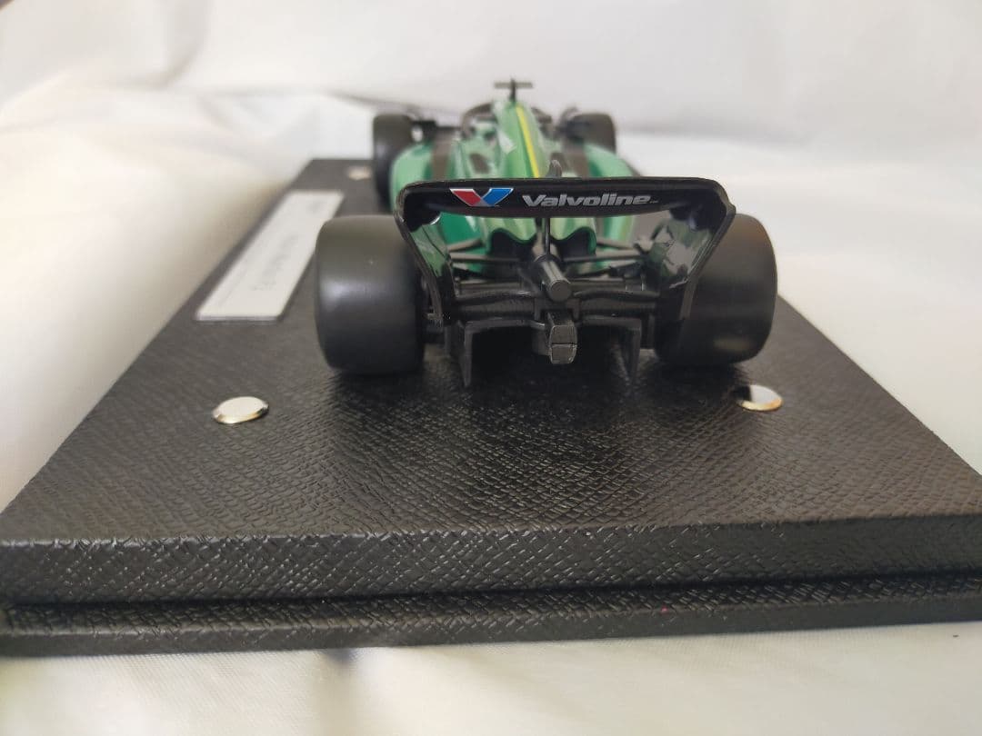【中古】1/24 アストンマーティン アラムコ F1ミニカー AMR24